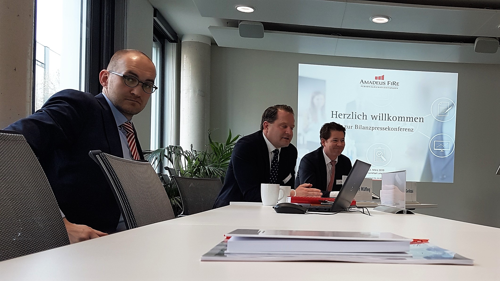 Amadeus Fire erhöht Ziele